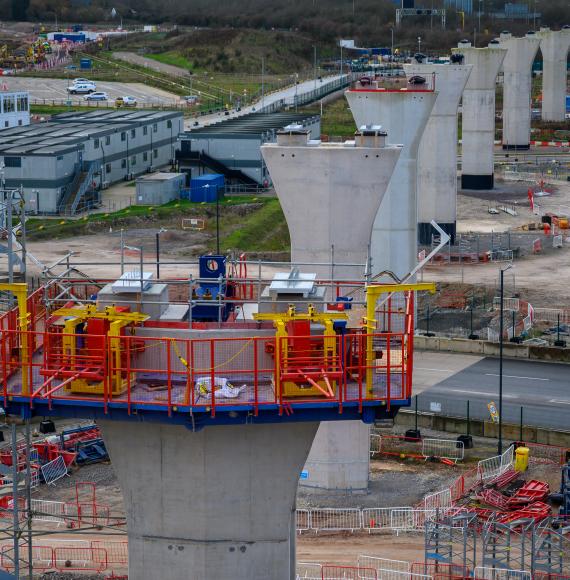 FirstGroup Expands Lumo Services with New London to Stirling Route | Rail News